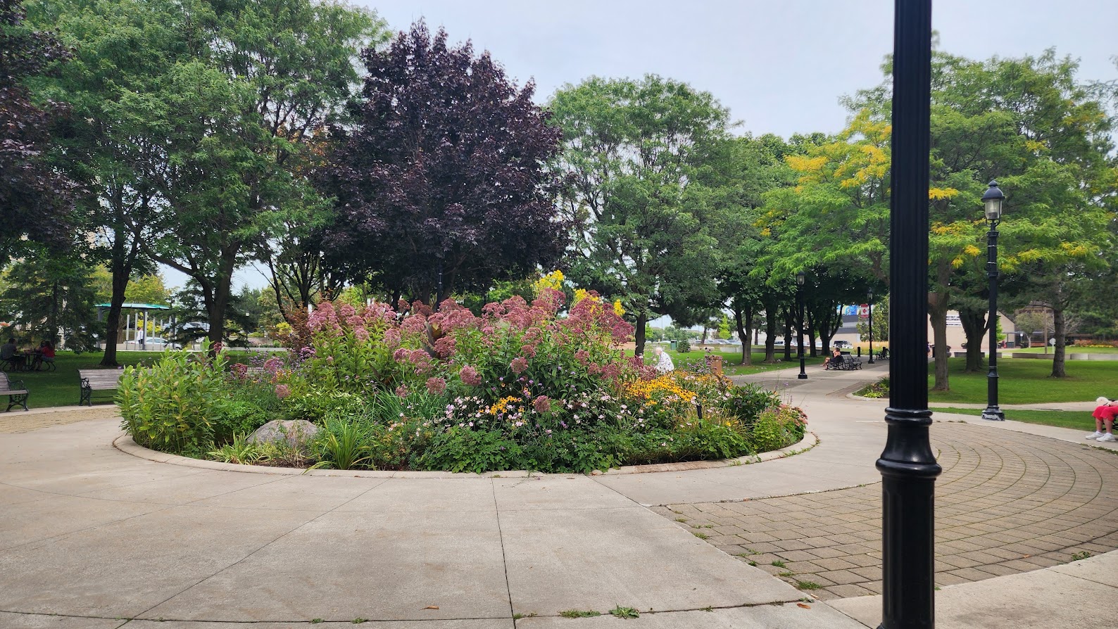 About Us - Pickering Horticultural Society
